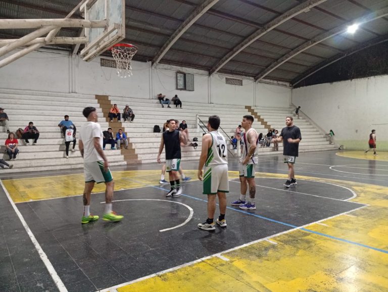 Liga de básquet, ganó Sirio A y se arrima a las semifinales. Hoy juega ...